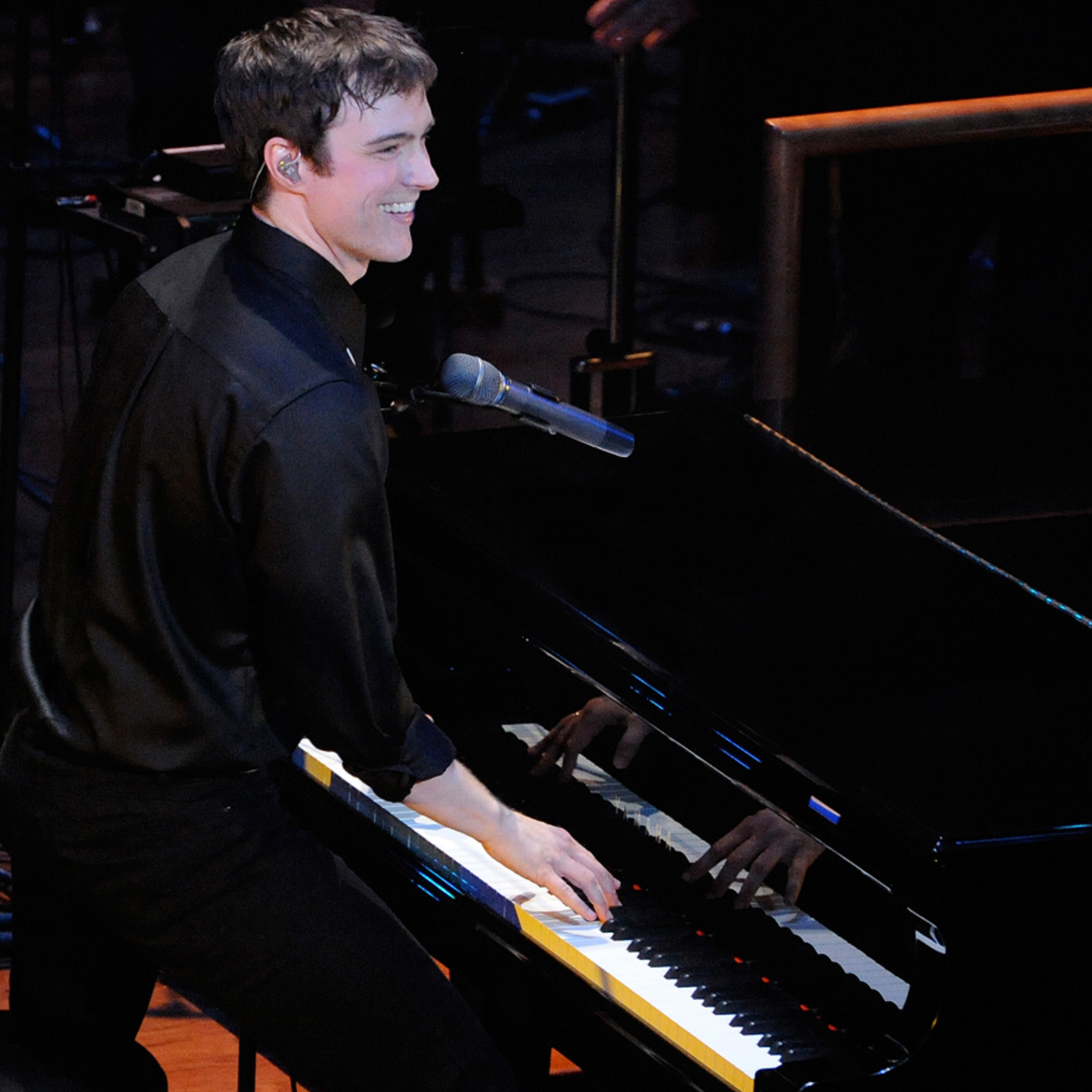 Michael Cavanaugh Sings Billy Joel and Elton John